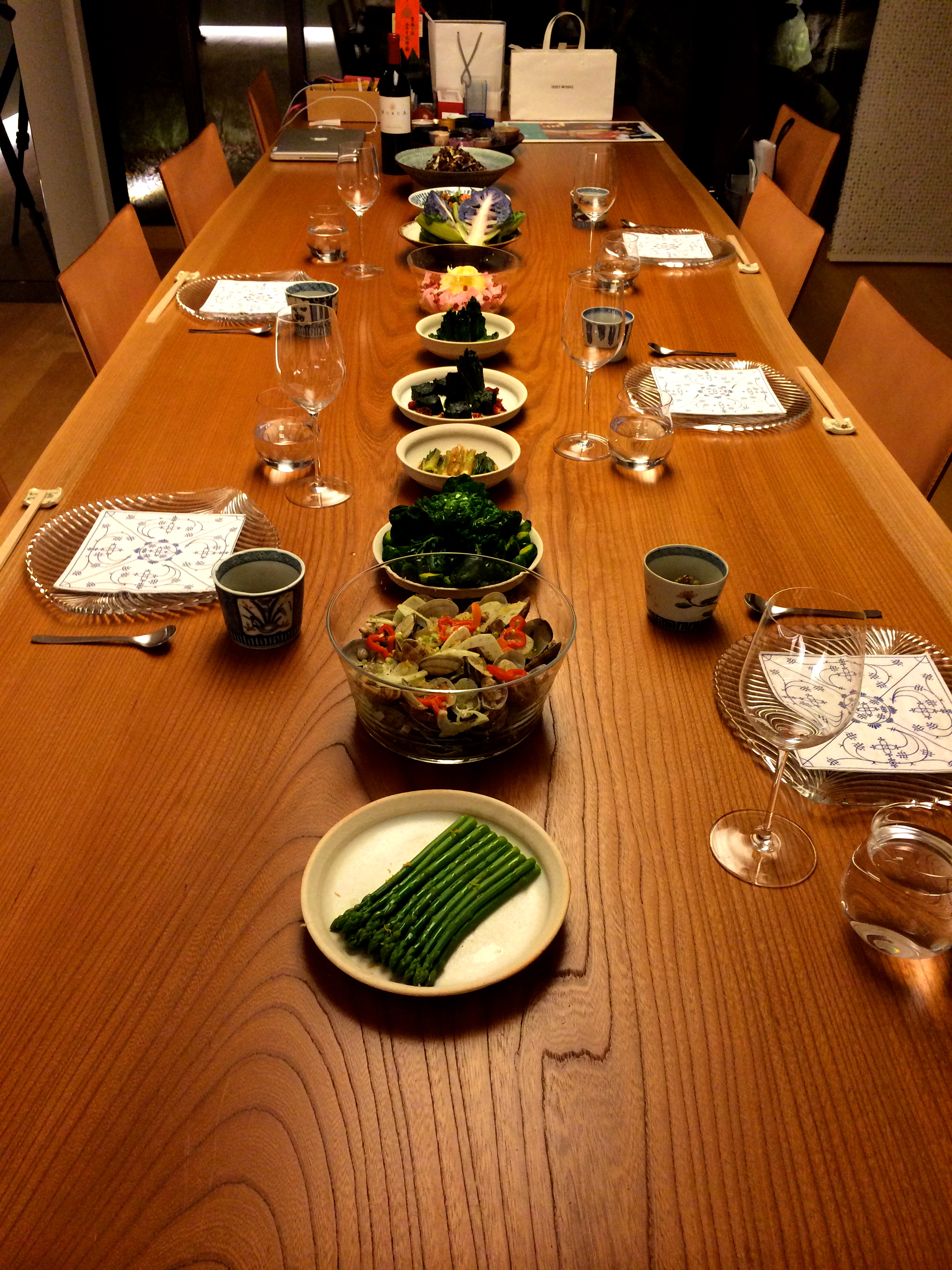 Table Log [Tokyo] – MESUBIM